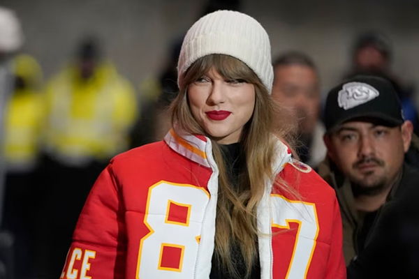 Deepfake Explicit Images of Taylor Swift Spread on Social Media ...